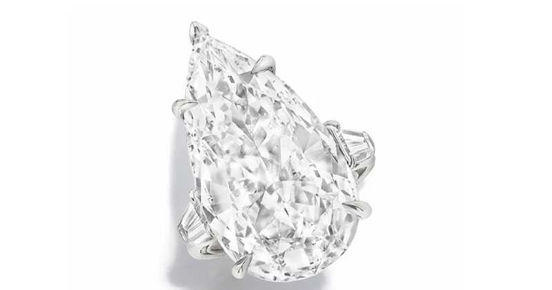 ઓનલાઈન હરાજીમાં મુખ્ય આકર્ષણનું કેન્દ્ર આ 17.09 કેરેટનો હીરો પિયર ...